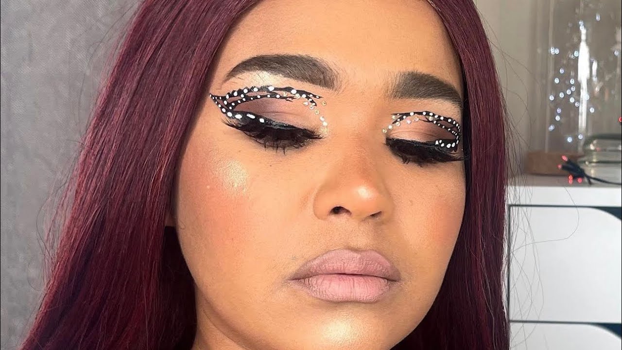 Makeup tutorial #makeup #foryou #makeuptutorial #beauttips #hack #makeupartist #beauty #tips # ...