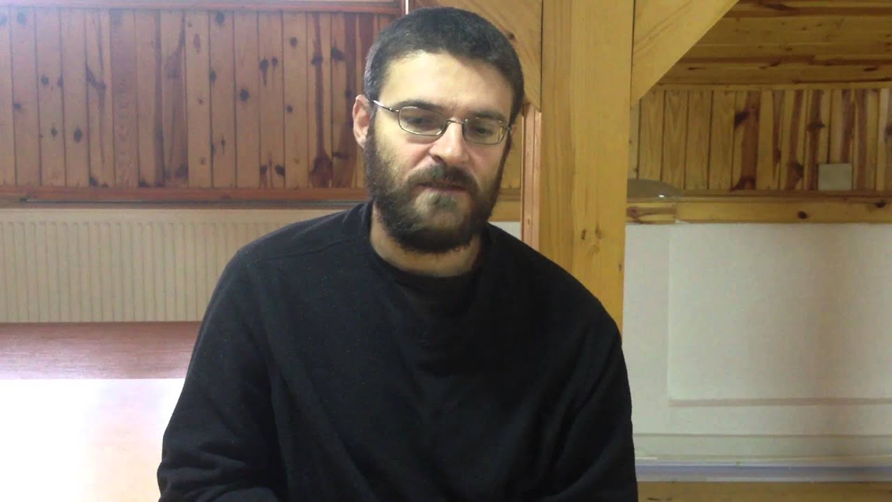 În spatele cortinei de fier. Studiu de caz: România - Bogdan Mustata ...