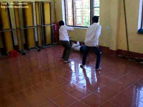 Danh nhau Ly Tu Long - YouTube