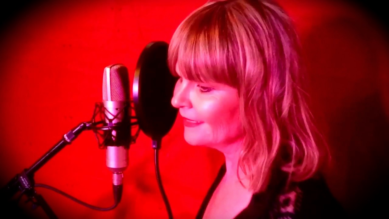 Faye Phillips Showreel Video - YouTube