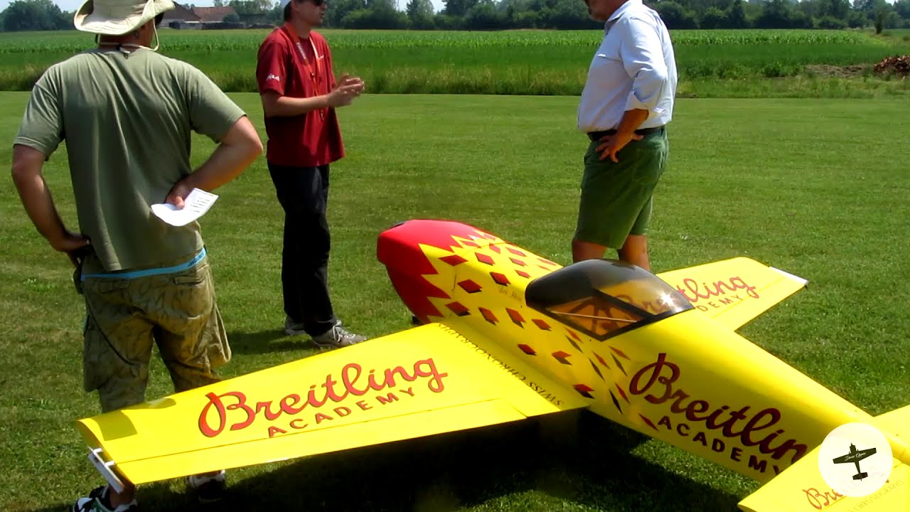 XXL RC CAP-232 CLASSIC AEROBATIC DISPLAY WITH MUSIC - YouTube