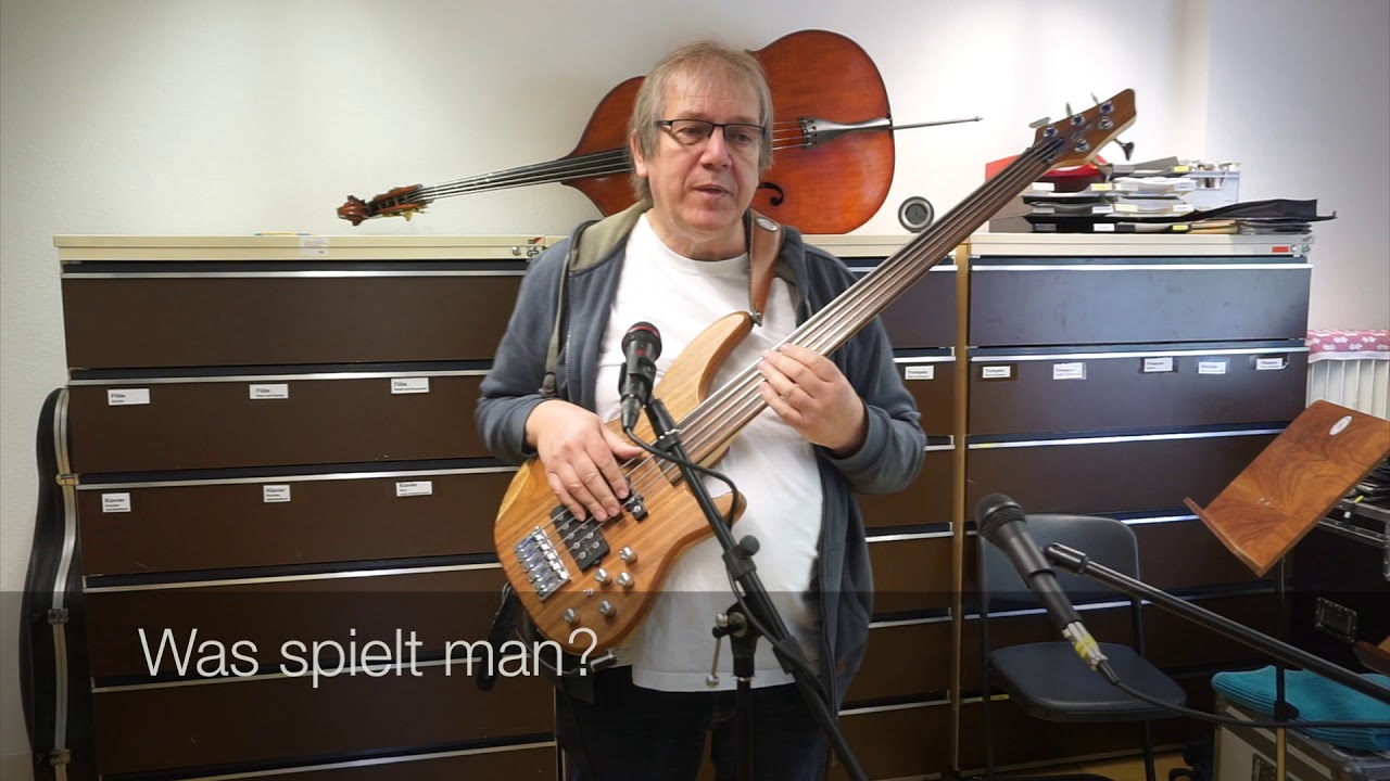 Martin Schlu stellt den E-Bass vor - YouTube