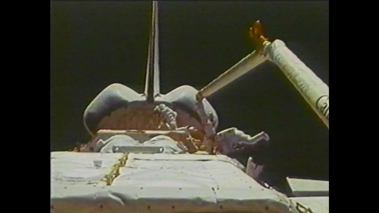 Space Shuttle Endeavour STS-57 - Spacehab-1 / EURECA Retrieval / EVA ...