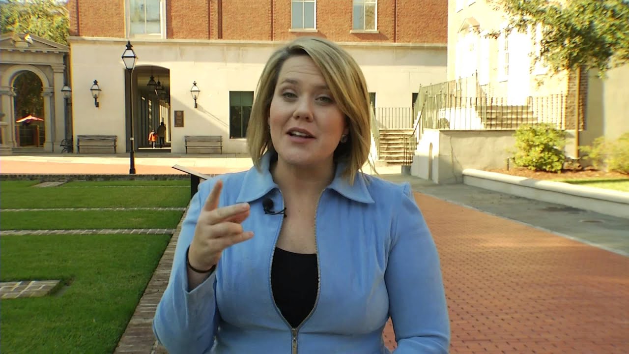 Reporter Stand-Up - YouTube