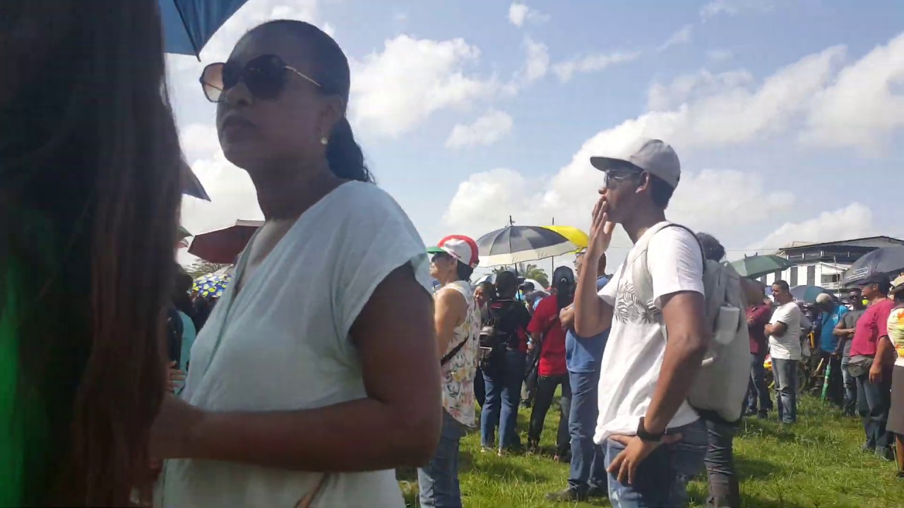 Suriname:Protestdemonstratie 17 feb 2020 Onafhankelijkheidsplein - YouTube