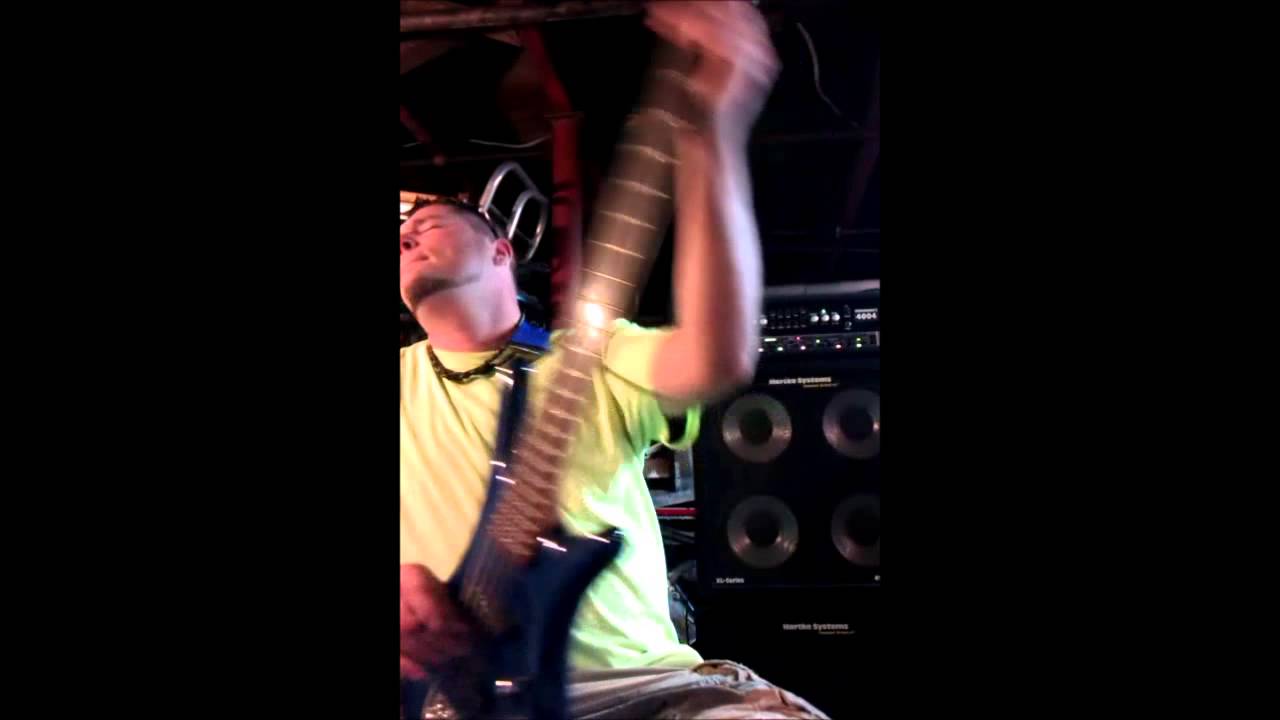 Pink Floyd - Money (Bass cover) - YouTube