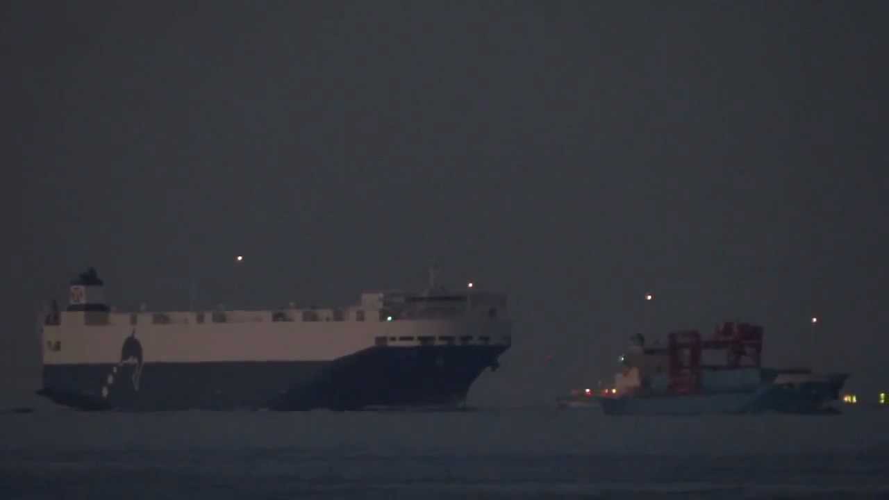 [船]TOYOFUJI MARU とよふじ丸 Pure car carrier 自動車船 Tokyo Bay 東京湾 - YouTube