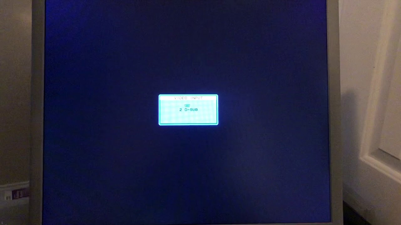 Acorn StrongARM Risc PC: booting RISC OS 4.39 - YouTube