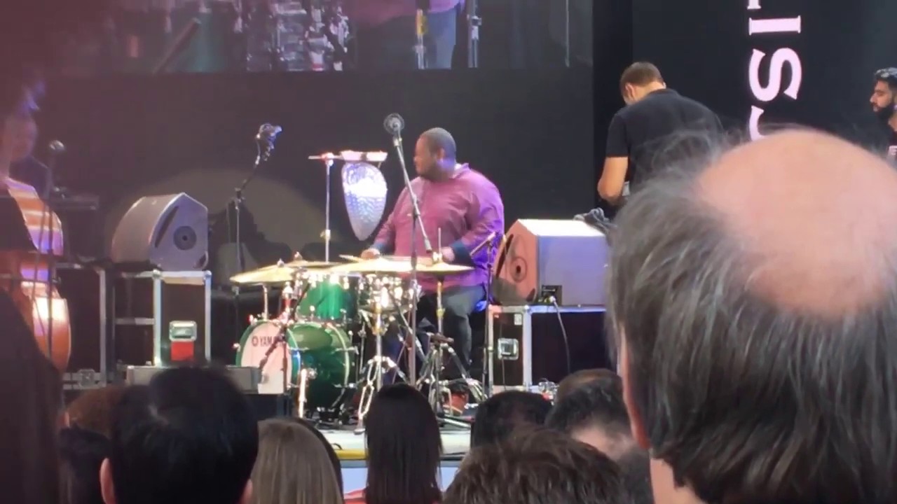 Johnathan Blake drum solo with Kenny Barron Quintet - Well, You Needn't ...