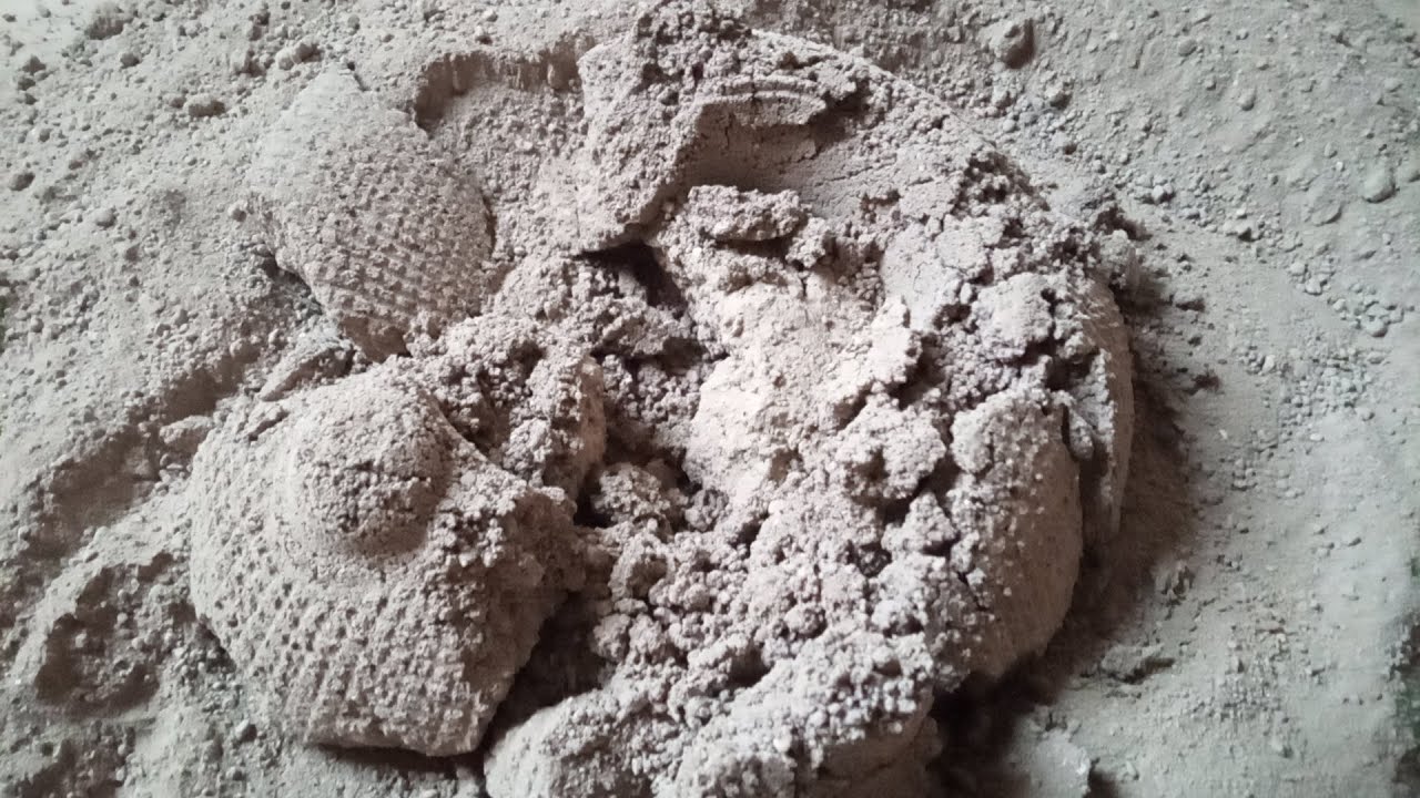 ASMR//Random crumbling of grainy texture - YouTube