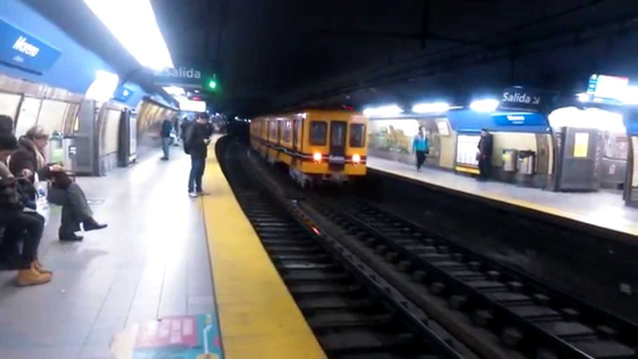 Subte Línea C - Formación J por Mariano Moreno - YouTube