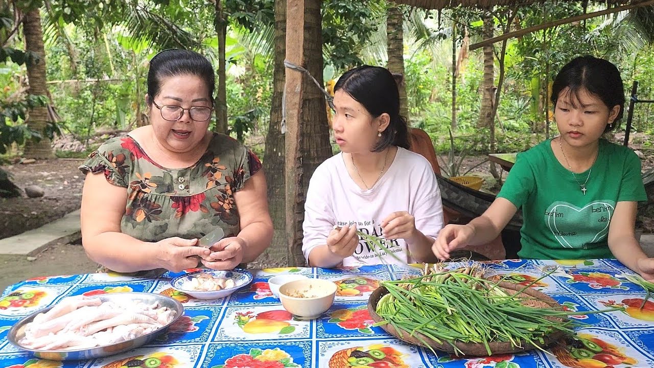 Cách Đơn Giản Dể Làm Món Chân Gà Hấp Hành Khi Các Cháu hèm Ăn | BQCM ...