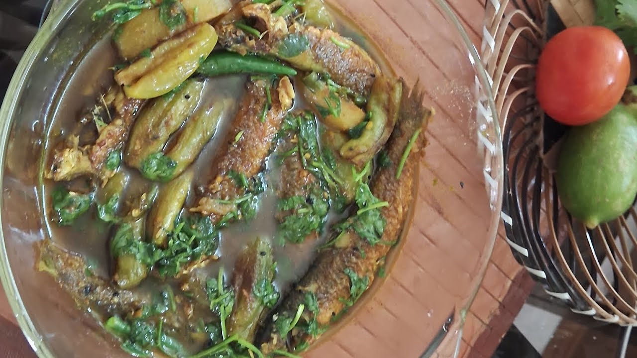 Jhinge Potol Diye Bata Macher Jhol | Recipe | - YouTube