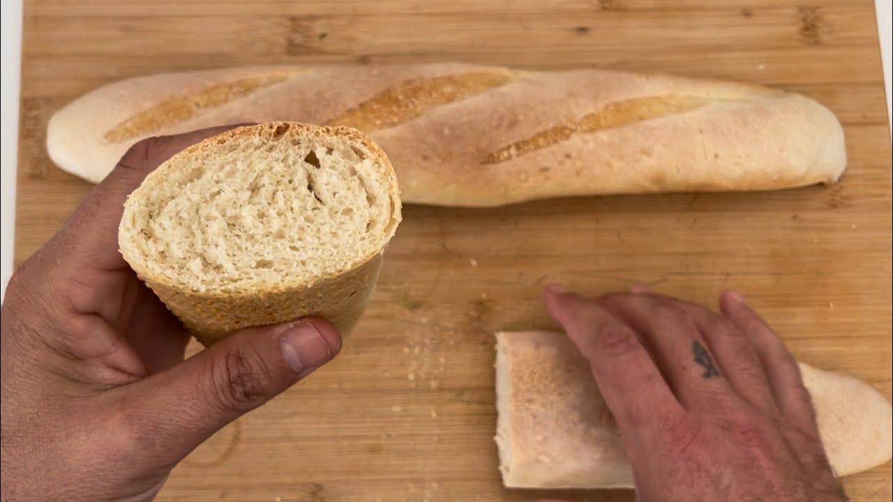 Pan francés de barra o baguette hecho en casa. - YouTube