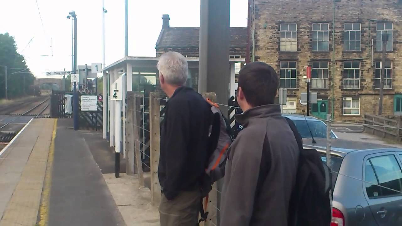 Jogging Johnny at Cononley - YouTube