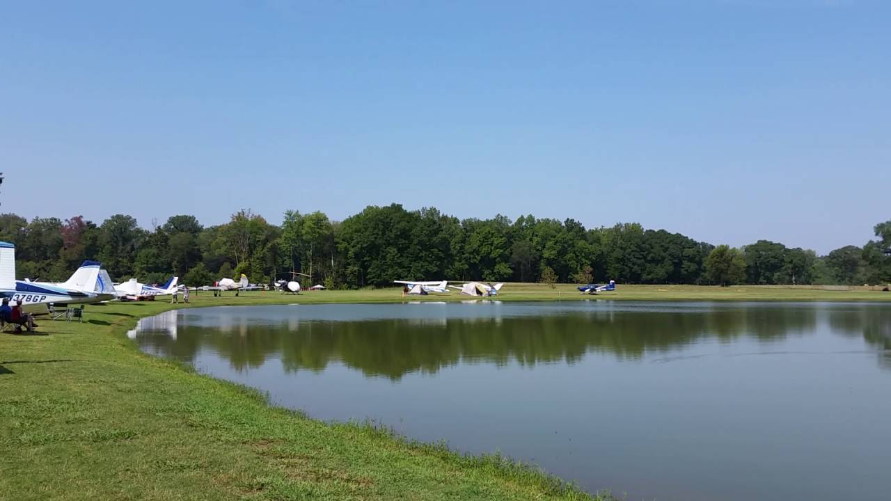 Triple Tree Fly-in 2016 a 360-degree view - YouTube