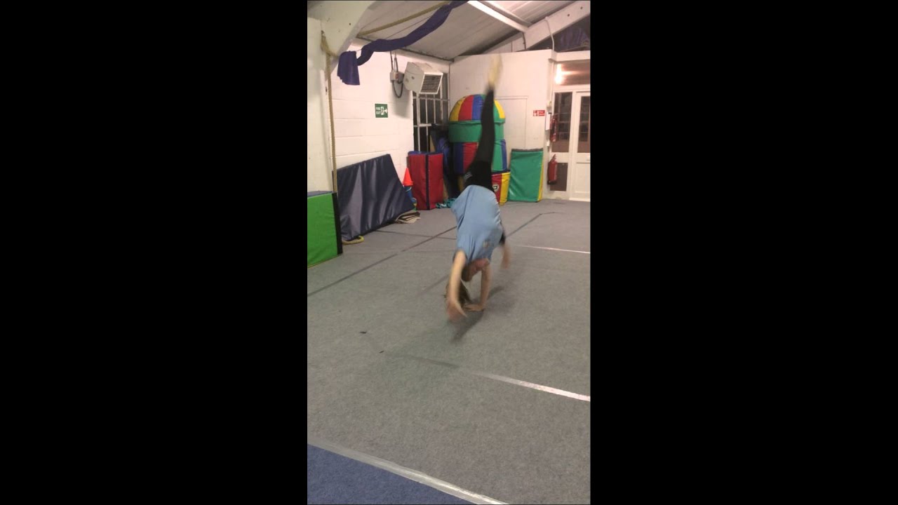 Roundoff Flick Jump Half Turn Double Cartwheel - YouTube