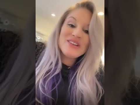 BBW blonde answers questions about dating