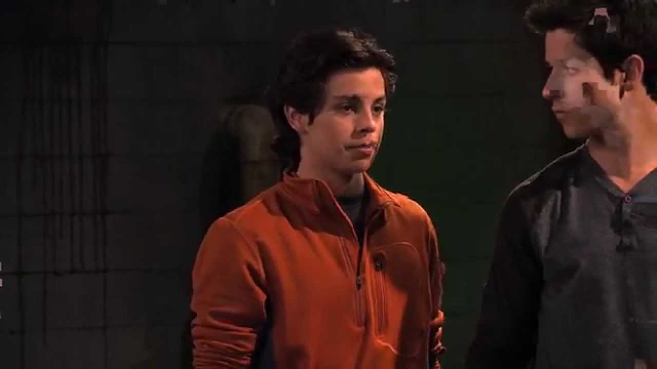 Jake T. Austin - Wizards Of Waverly Place S04E24 - YouTube