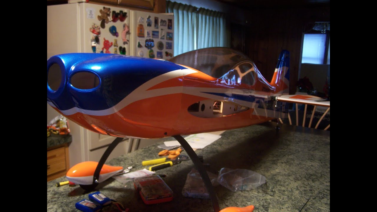 Nitroplanes 30cc sbach - YouTube