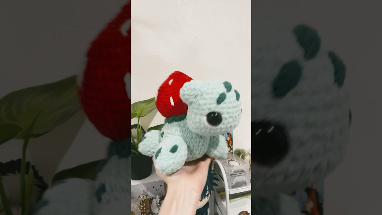 Strawberry Crochet Bulbasaur 🍓 #amigurumi #crochet #crochetplushies # ...