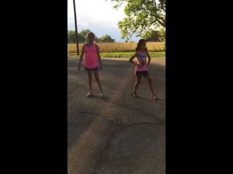 Boomerang dance
