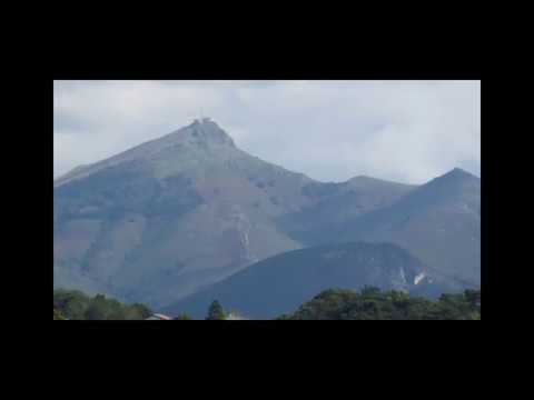 Le funiculaire de la Rhune (Sabine Sicaud) - YouTube