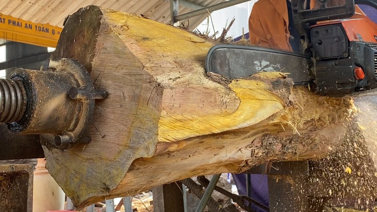 Woodturning.Working with a Dangerous Lathe by a Man with 50 Years of ...