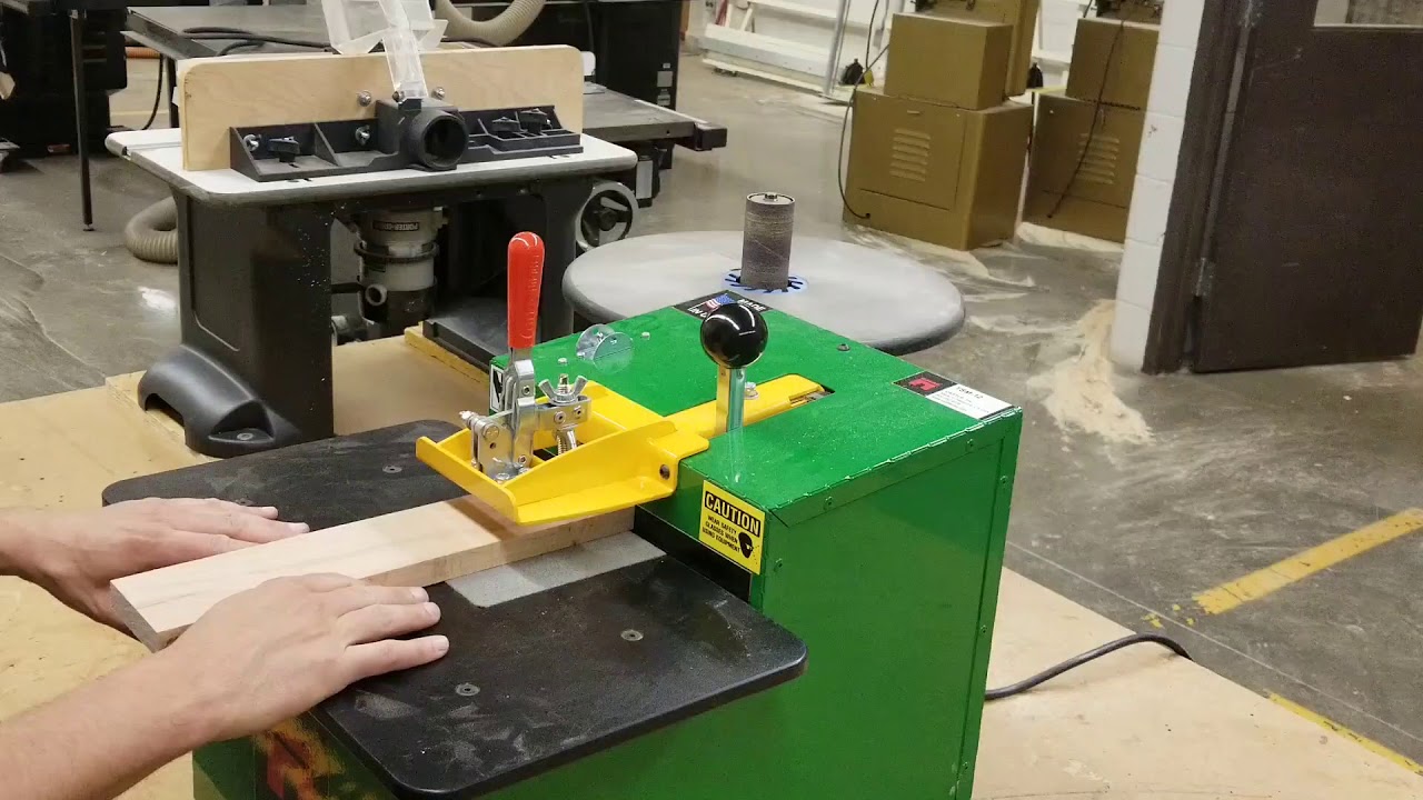 Castle Pocket Hole and Assembly Demo Edited - YouTube