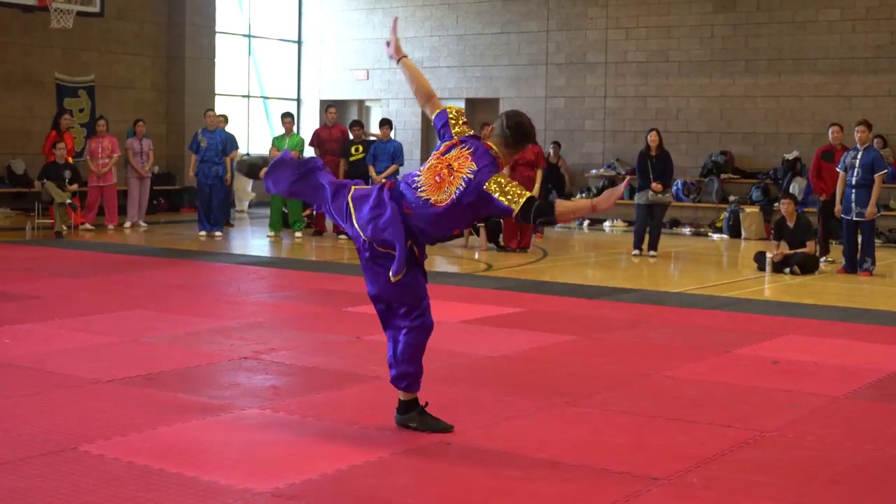 Collegiate Wushu 2019 - Robin Calvo Changquan - YouTube