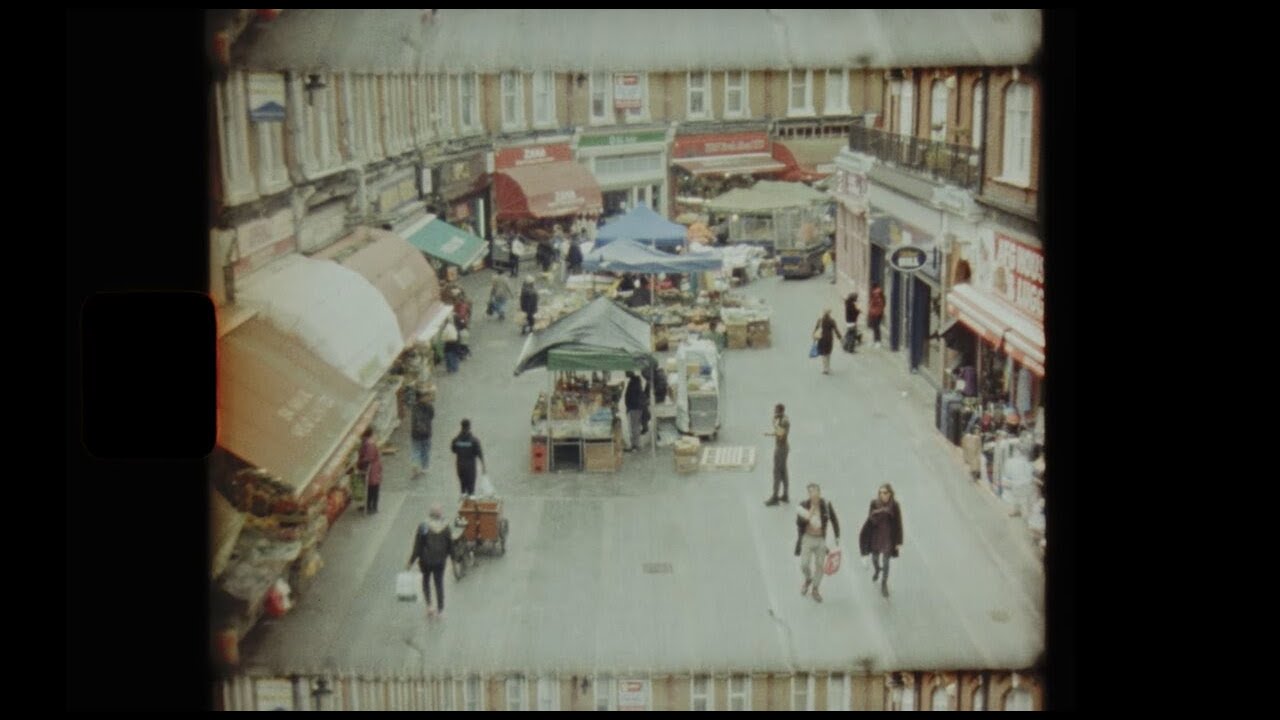 Rian Peters - Rockin' London City (Official Video) - YouTube