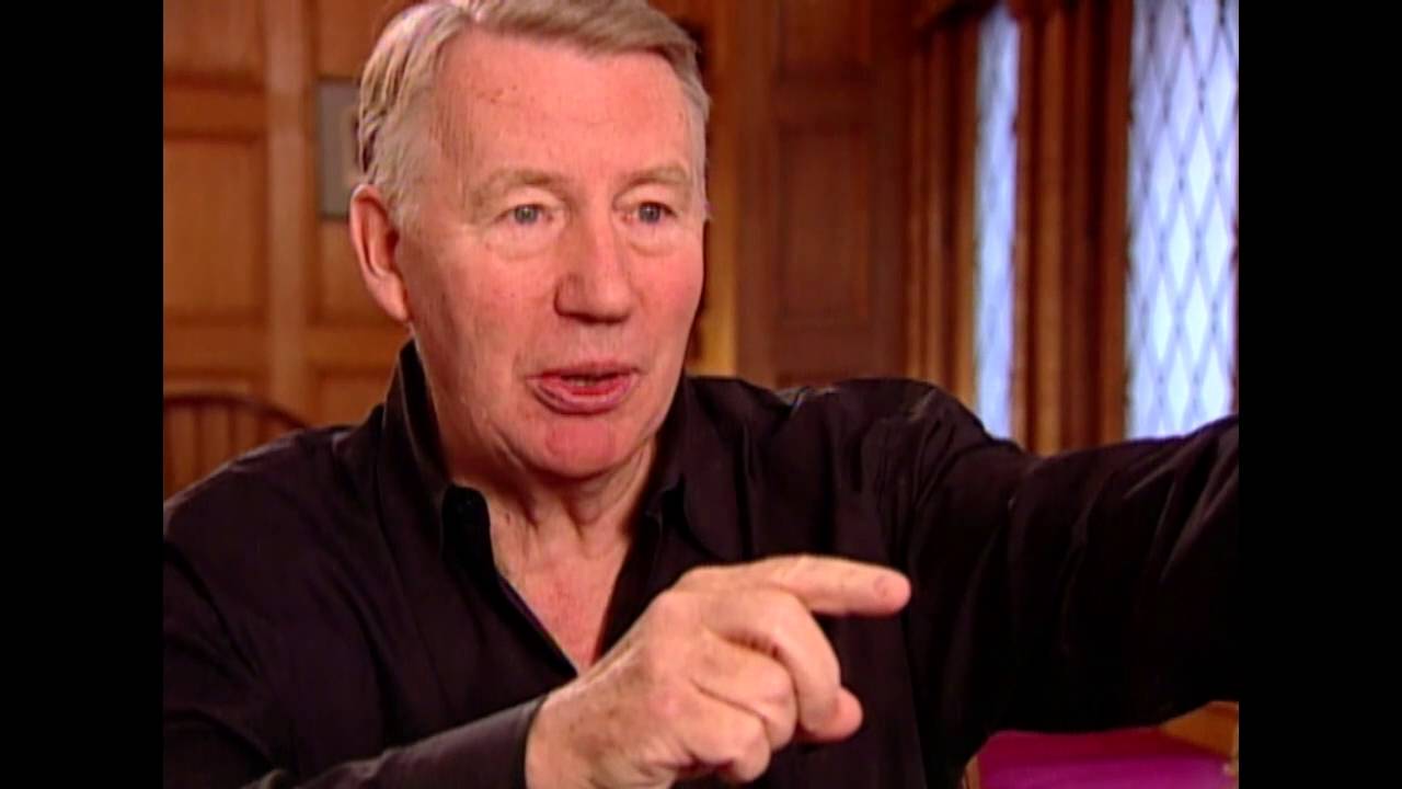 Journalist Robert MacNeil on "The MacNeil/Lehrer Report ...