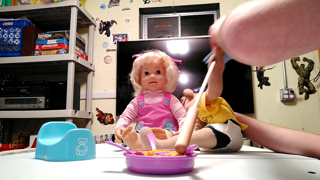 Amazing Amanda lunch time - YouTube