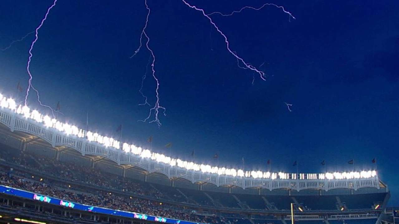 TOR@NYY: Lightning strikes surround Yankee Stadium - YouTube