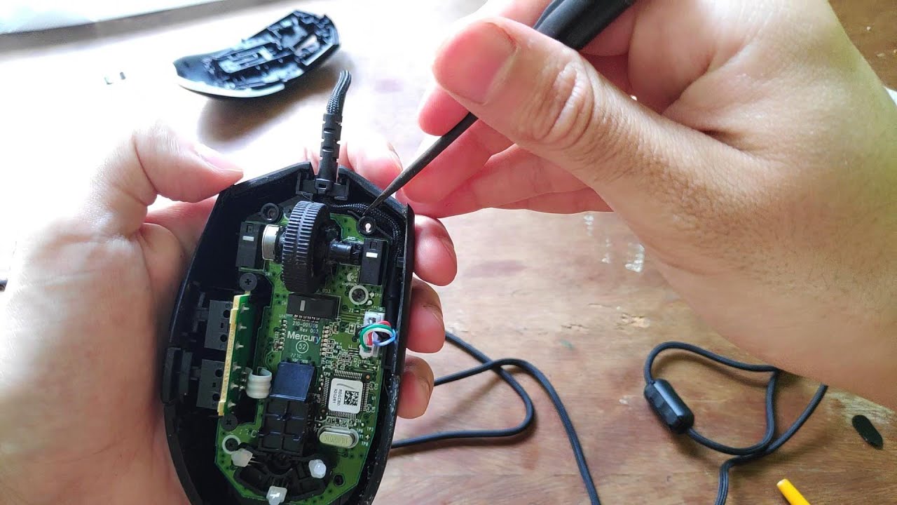 Melhorando o mouse trocando o cabo e pezinhos - Logitech g203 cabo ...
