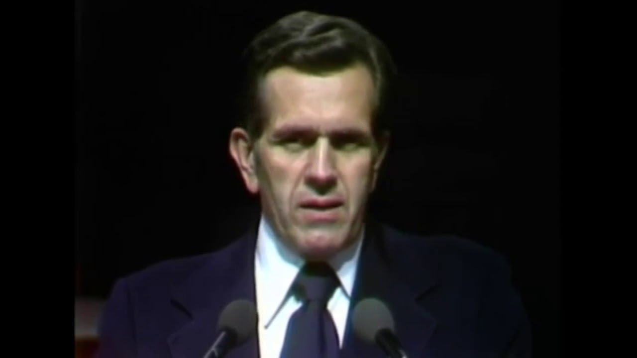"La Redención de los Muertos." Elder Boyd K Packer. - YouTube
