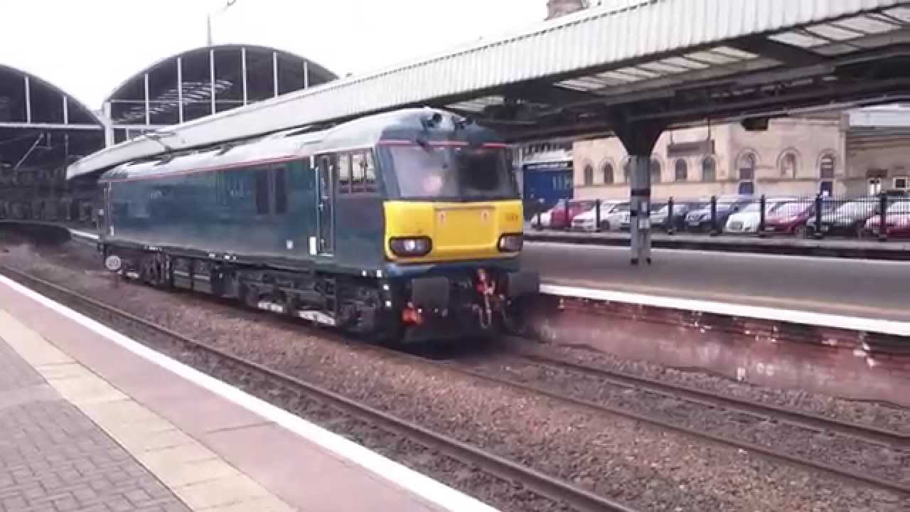 Caledonian Sleeper Class 92 - 033 Newcastle - YouTube