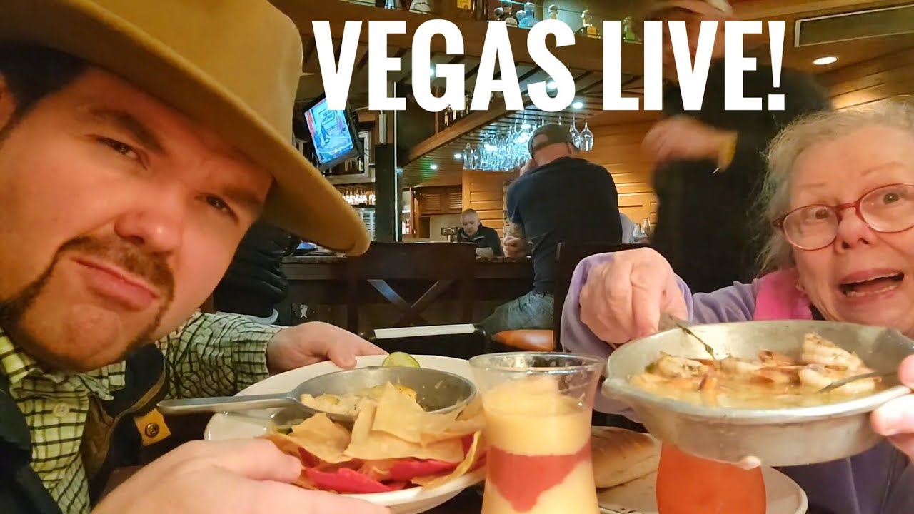 Las Vegas Live Fremont Street Strip Nevada Walkabout Bob Dingo & Mum ...