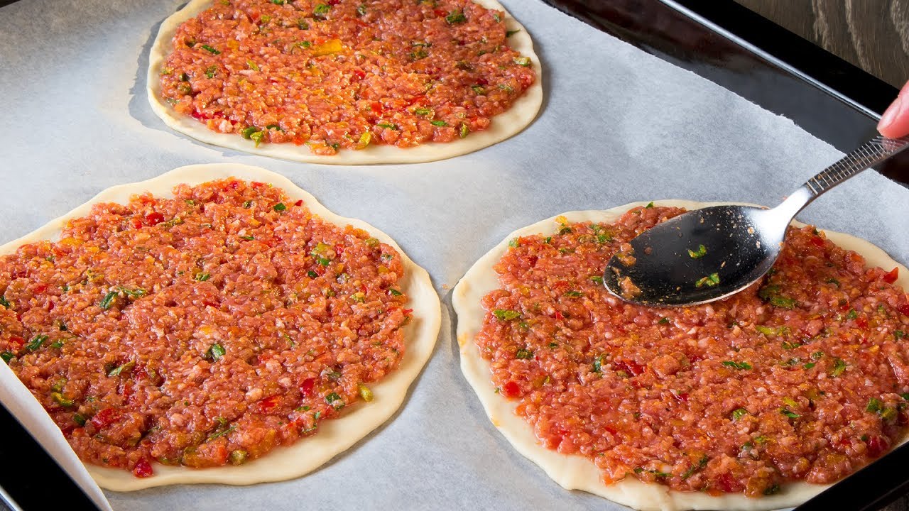 ¡Más deliciosos que la pizza! Pastelitos turcos con carne y verduras ...