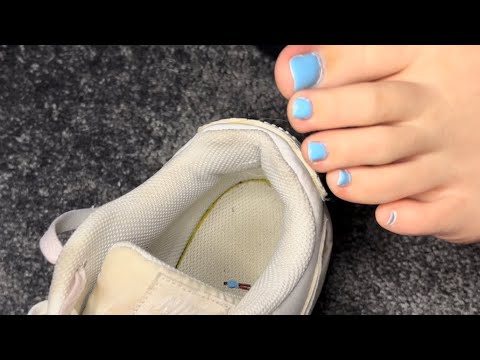 Giantess Feet | Trapped