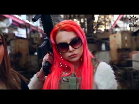 Huseyn Azizoglu - 2 qız tutsun deyə qan su yerinə axıre :D VİNE