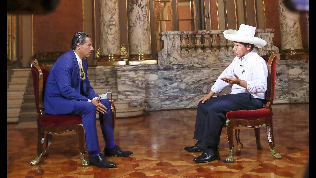 Reacción y análisis de la entrevista a Pedro Castillo - YouTube