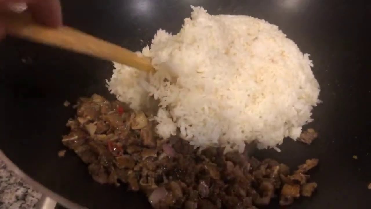 Cooking sisig fried rice - YouTube