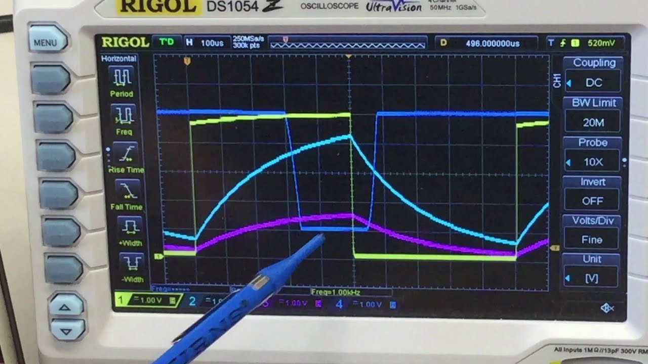 Adjustable Shunt Voltage Reference as Comparator and Two Applications ...