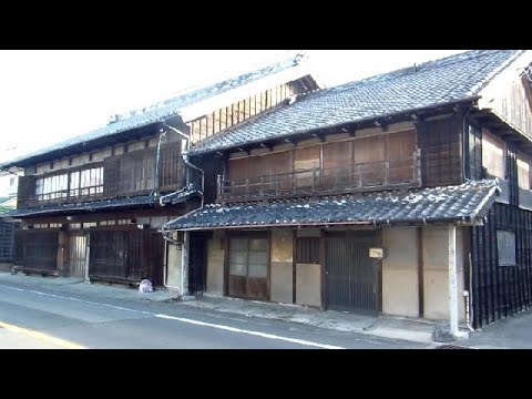 Old Machi High Streets in Japan - YouTube