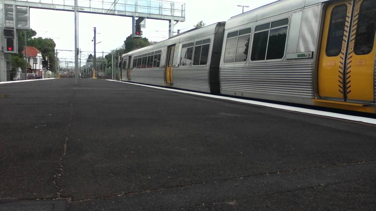 Queensland Rail EMU 16 and EMU 01 Arrive and Leave Sherwood Station ...