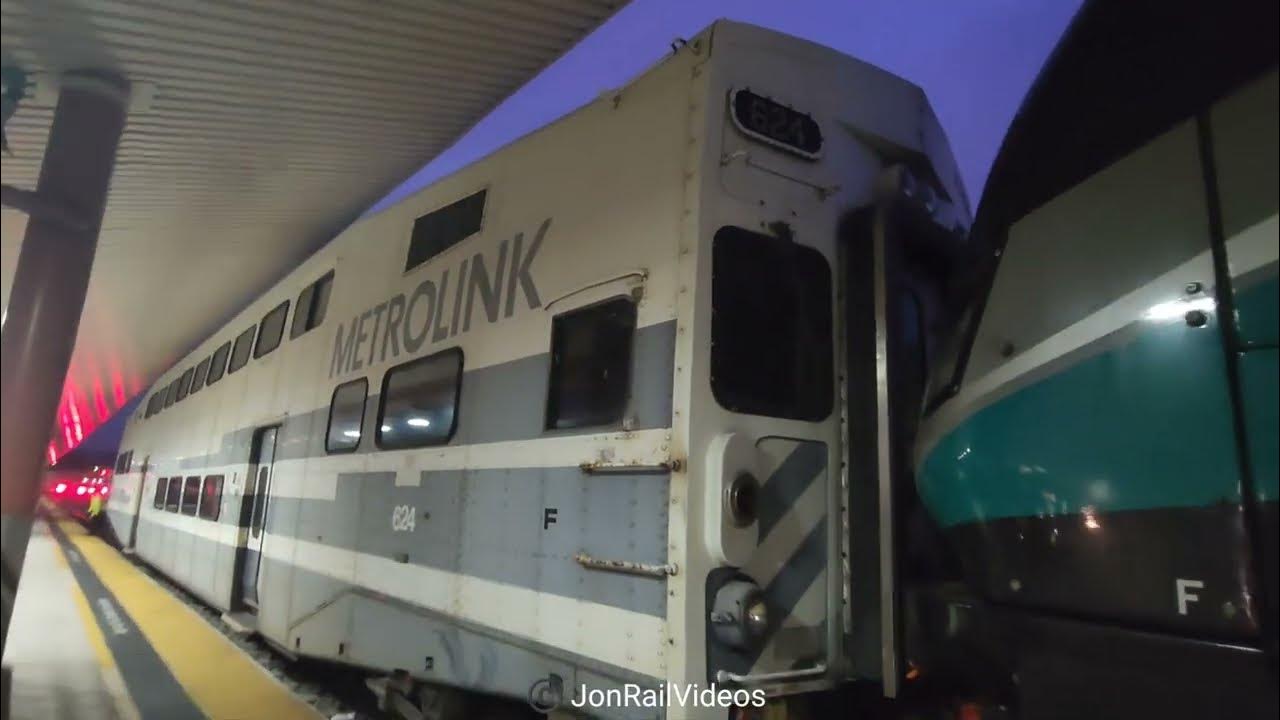 9/28/23 Pre: Metrolink 101 arrives into LAUPT with SCAX 624 cabcar on the rear - YouTube