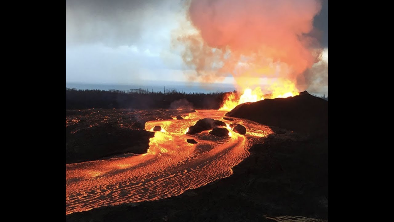 Breaking “Hawaii Volcano Summit Collapse” - YouTube