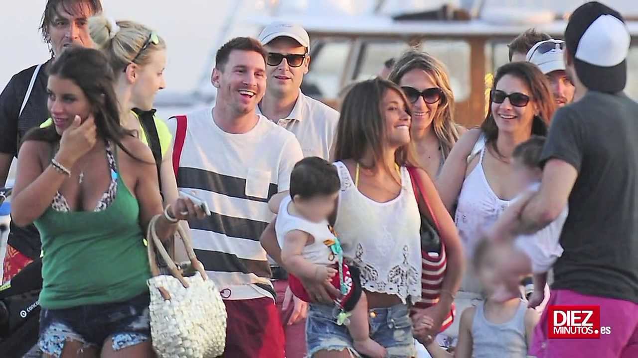Leo Messi y Cesc Fábregas, juntos en Formentera - YouTube