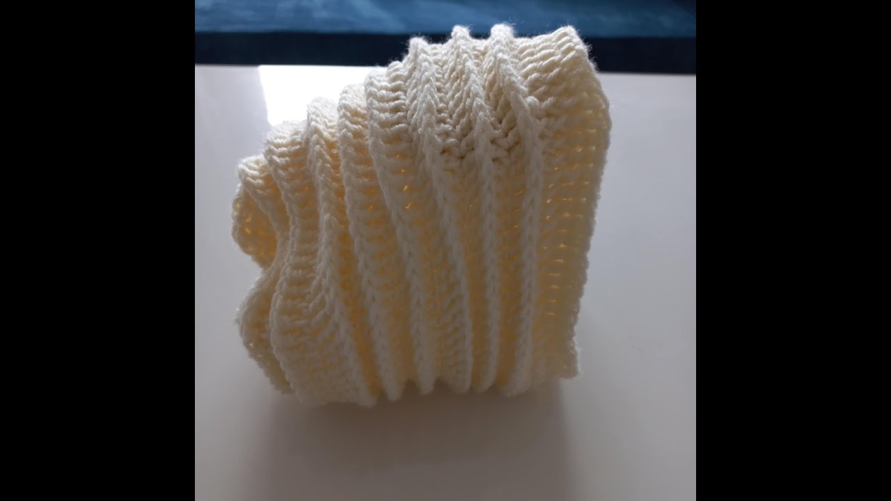 Tuque ou bonnet conique tombant au crochet, facile pour débutants - YouTube